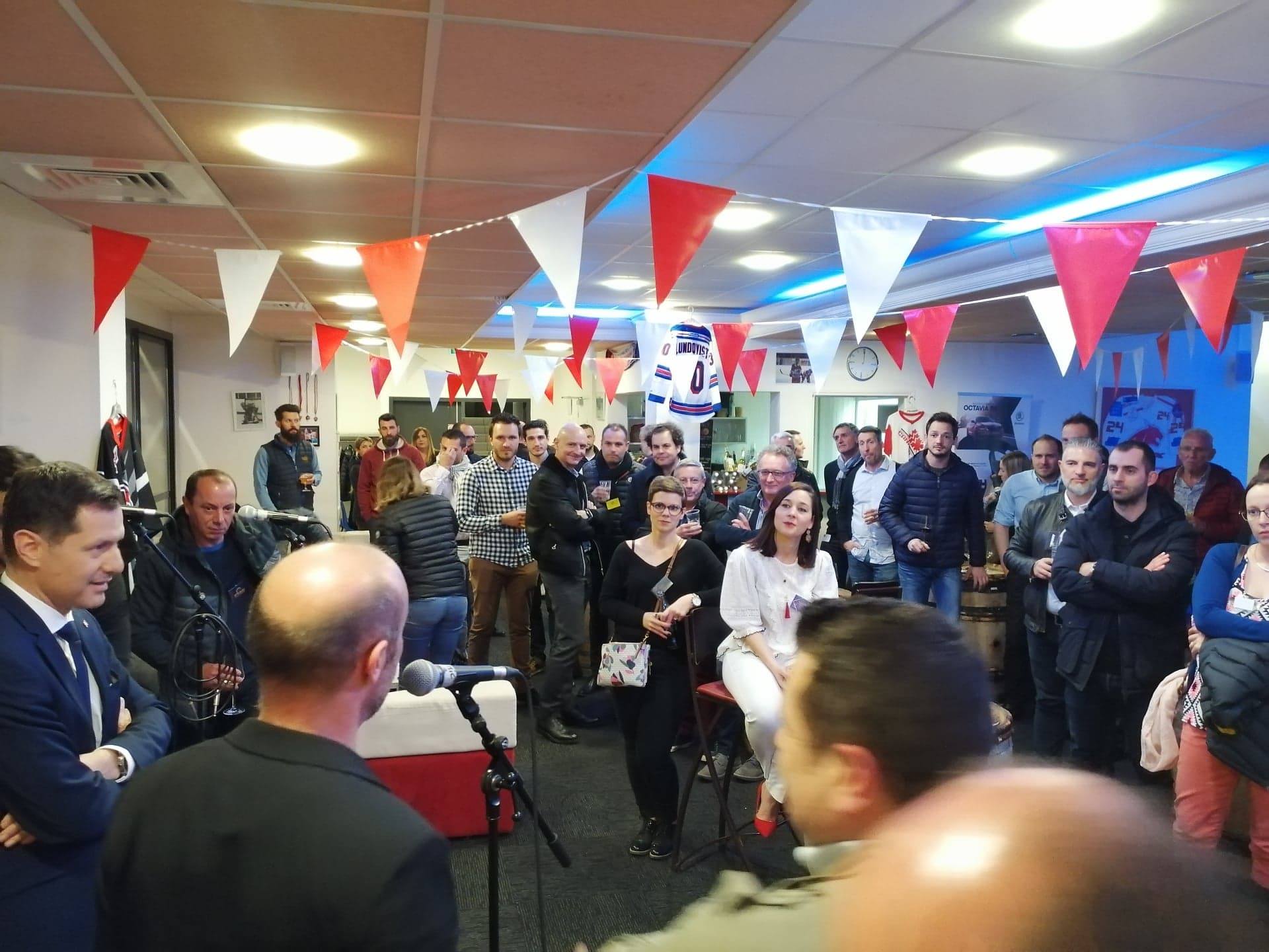 Un Pub Canadien à Valence ! Les Lynx ont célébré la fin de la saison